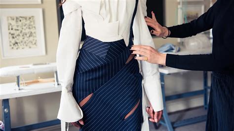 Career As A Fashion Stylist
