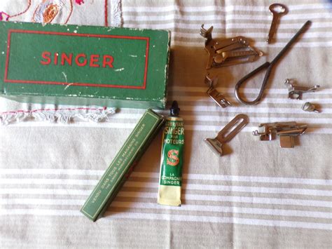 Accessoires Machine Coudre Singer Ancienne Doccasion