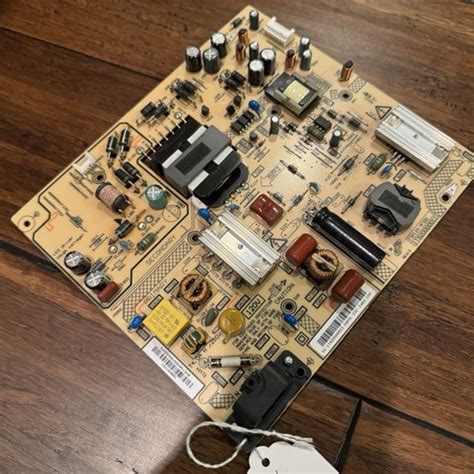 Toshiba 1t92000001i Power Supply Board For 50lf621u19 And Other Models