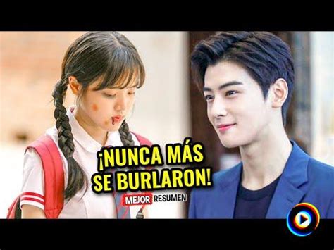 DE NIÑA SUFRE BULLÝING PERO EL CHICO POPULAR SE ENAMORA DE ELLA Y SON OBLIGADOS Mejor Resumen