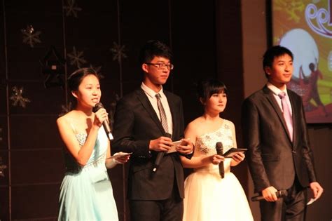 盛开的梦想——2013年经济管理学院元旦晚会圆满落幕 上海体育大学经济管理学院