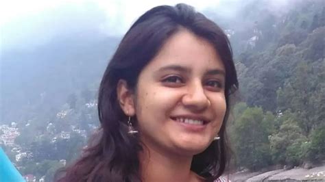 કોણ છે દીક્ષિતા જોશી જેમણે કોચિંગ વિના ક્રેક કરી પરીક્ષા અને બની ગયા