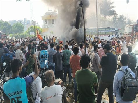 पुण्यात नेमकं असं घडलं तरी काय मुंबई सातारा महामार्गावर हजारो वाहने 3