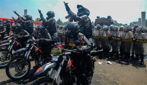 Polresta Depok Gelar Simulasi Pengamanan Pemilu Foto Liputan