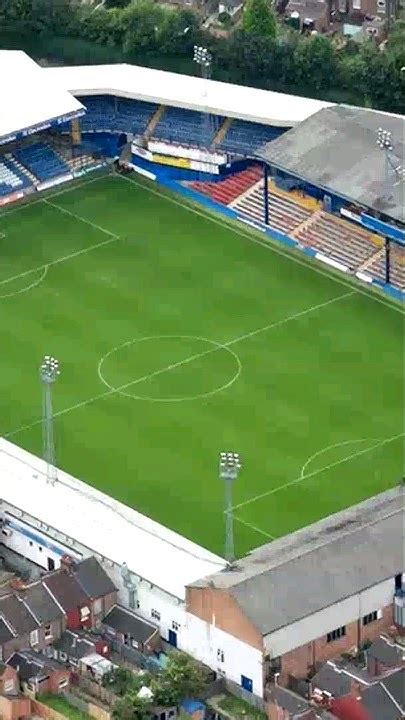 قصة أصغر نادي يصعد الدوري الإنجليزي لوتن تاون ؟؟؟؟؟؟ 🤔🤔🤔😲 Youtube