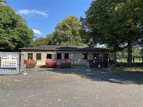 Stadt 🏗️ Baustart Am Stadion „am Wasserturm Mit Dem Abbruch Der Stadionbaracke Am 25