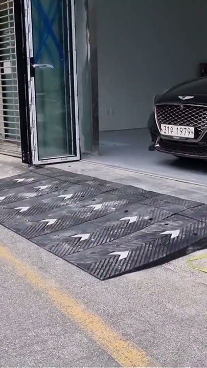 자동차 디테일링샾 차량진입판 시공문의☎️ 010 5664 3640 슈퍼카 람보르기니 차량하부긁힘 범퍼긁힘 문제없이 매장 으로 진입 코스만경사로 전문시공 합니다합니다 전국