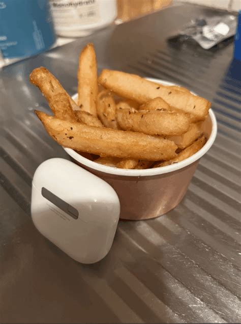 Is This The Tiniest Hot Chip Ever Popular Fast Food Chain Under Fire