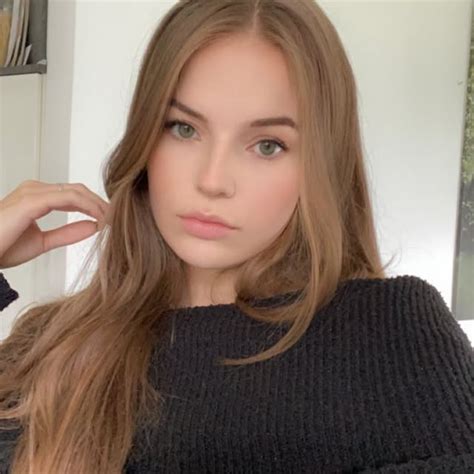 Kathi Kathi Oltmanns • Threads Say More