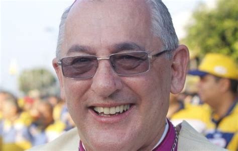 Pentecostes a preparação para a vinda do Espírito Santo e a coroação