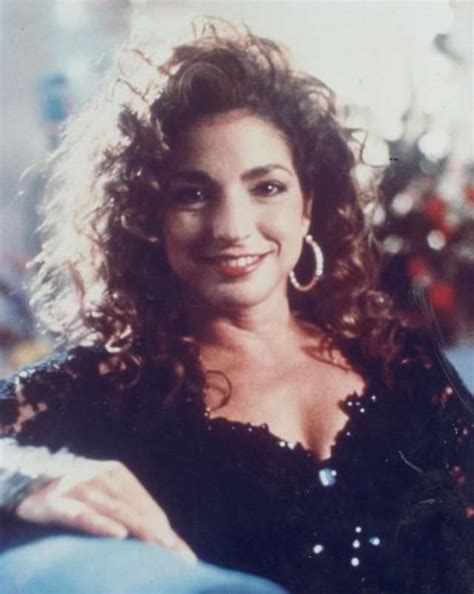Gloria Estefan Career Story And Beautiful Photos Of Young Gloria