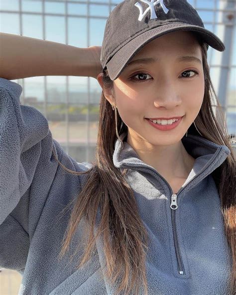 宮野真菜さんのインスタグラム写真 宮野真菜instagram「日当が気持ちよかった〜☀️ 最近はみんはお出かけどこ行く？ タレント