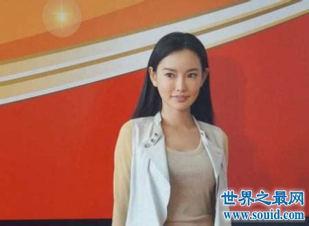 图童菲发哥女儿露点照曝光出场常常真空上阵 文华奇闻网
