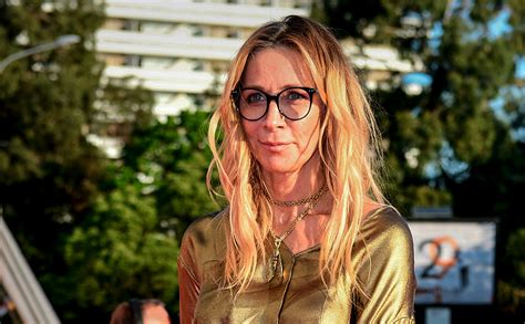 Суд заочно арестовал блогера Веронику Белоцерковскую — РБК