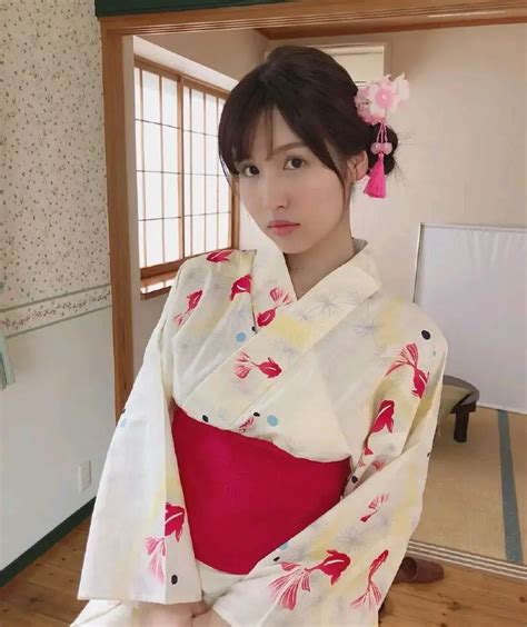 明星档案 第9期 樱空桃（桜空もも）个人资料简介及作品写真图片！ 哔哩哔哩