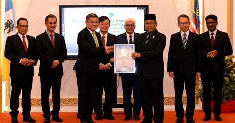 Pulau Pinang Terima Pengiktirafan Mbor Tanam Sejuta Pokok Dalam Sehari