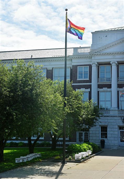 In Greenwich Anti Lgbtq Signs Removed From Town Hall Lawn