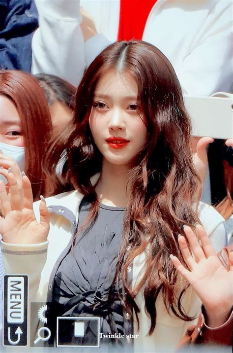 Shen Xiaoting Pics 🦌 On Twitter Rt Twinklestar1112 230428 션샤오팅 샤오팅 沈小婷 Shenxiaoting 케플러