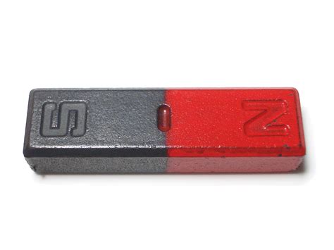 File:Bar magnet.jpg - Wikimedia Commons