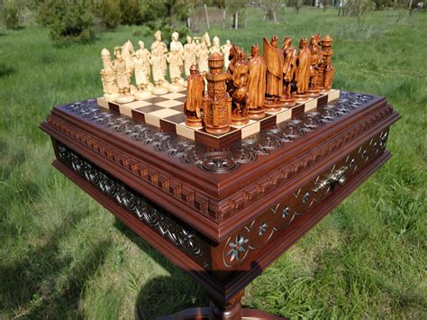 Шахматный набор Elen Elite доска с 2мя ящиками и фигуры Knights и Cossacks ручной работы