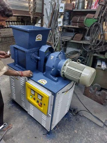 Industrial Shredder Machine Manufacturers Capacity 1000 Kg H At