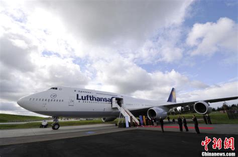波音将首架747 8洲际客机交付汉莎航空使用 新浪航空 新浪网