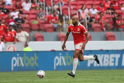 Cruzeiro Faz Consulta Por Rodrigo Moledo Mas Zagueiro Deseja Seguir No
