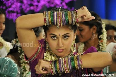 Actress Tapsee Sexy Saree Pictures 01 57754 Kollywood Zone