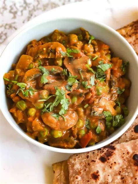 Delicious ‘matar Mushroom Recipe Ready In Just 15 Minutes