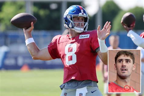 Giants Daniel Jones Reveals Offseason Neck Surgery