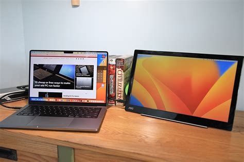 Aoc I1601fwux Review A Budget Portable Monitor With A Touch Of Class
