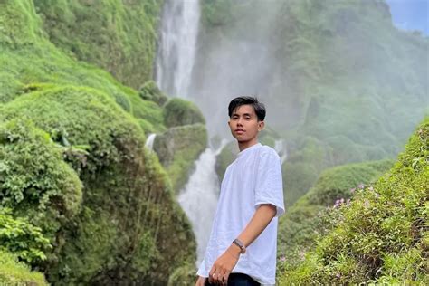 Bukan Air Terjun Biasa Konsep Curug Di Sini Bisa Bikin Tercengang Lho