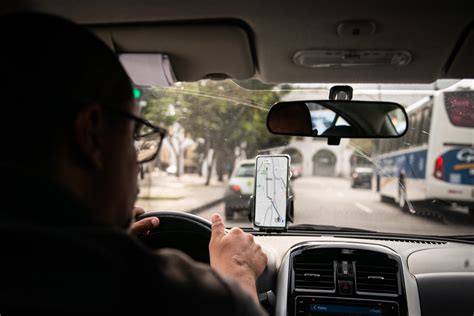 Quanto ganha um motorista de aplicativo no Rio São Paulo e mais três capitais
