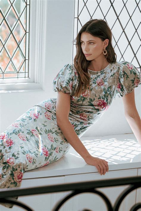 Georgina Floral Midi In Green A Closet Full Of Dresses
