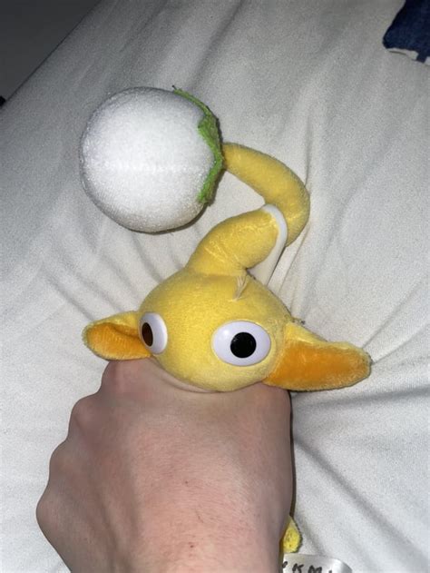 I Luv My Yellow Pikman 🥰 He Loves Hugs D Rpikmin