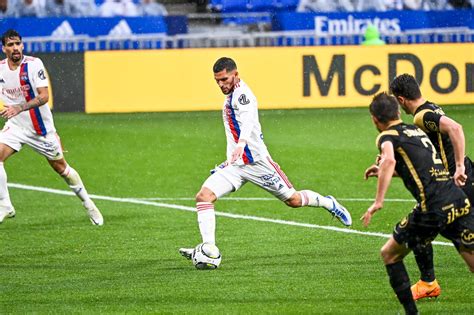 Ol Mercato On Sarrache Houssem Aouar Une Offres Déjà Formulée