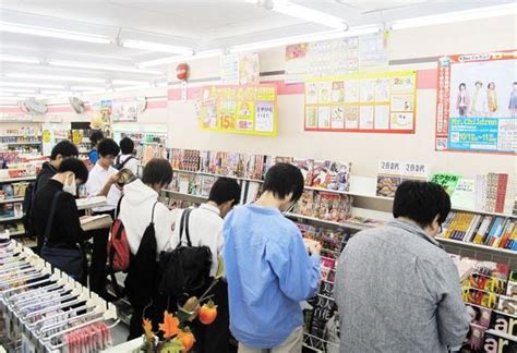 日本重拳打擊盜版漫畫網站引爭議 每日頭條