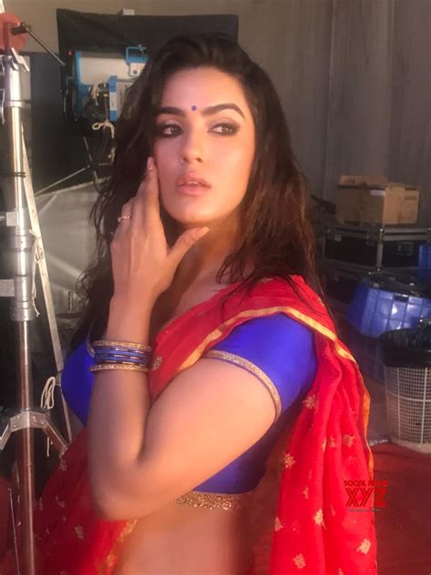 Actress Kavya Thapar New Hot Stills Social News Xyz