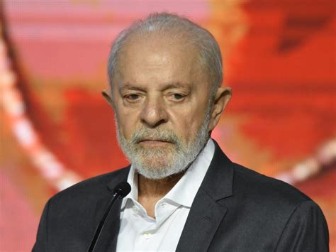 Lula é Submetido A Cirurgia De Urgência Para Hemorragia Intracraniana