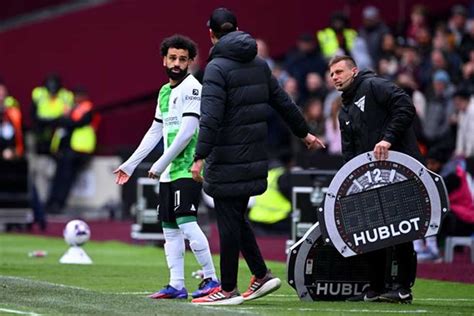 صحيفة إنجليزية تكشف قيمة صفقة انتقال محمد صلاح للدوري السعودي المصري
