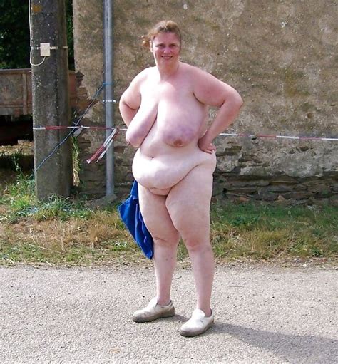 Sexy Bbw Standing Outside Tdfox