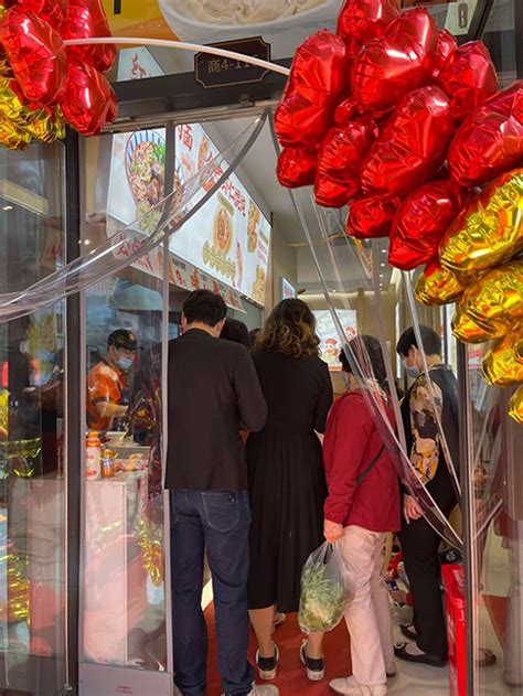 热烈祝贺湖北武汉如意馄饨爱家名校华城店盛大开业 如意馄饨餐饮加盟