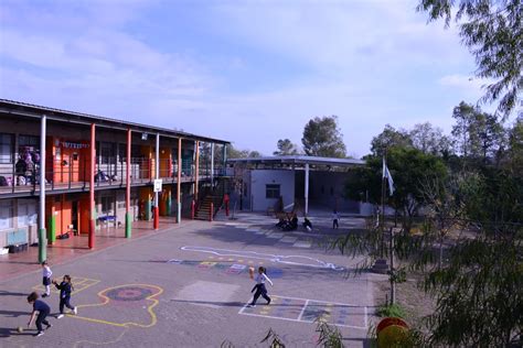 Melhor Escola Do Mundo Colégio De Buenos Aires Ganha Prêmio E Vence