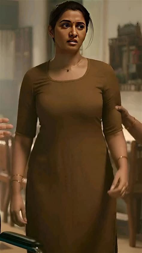 Pin By Actress Pics On Actress Pics Priya Bhavani Shankar Prettiest