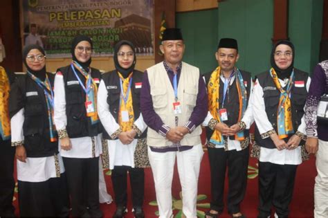 Pj Bupati Bogor Lepas 432 Calon Jamaah Haji Kloter 25 JKS Asal