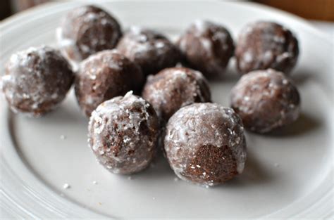 Fake Cakes Cake Pops Made From Timbits