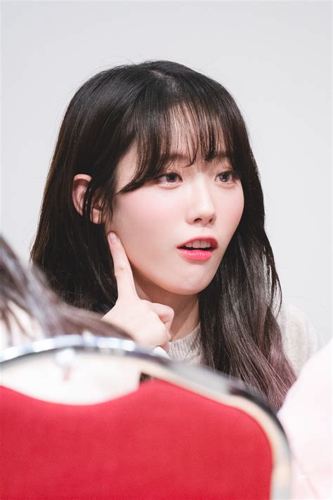 Adorable Luda Scrolller