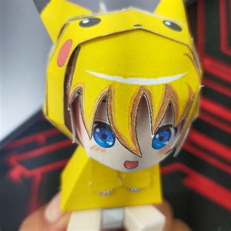 Papercraft Pikachu Girl