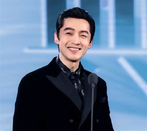 胡歌老婆黄曦宁家庭成员曝光：家境殷实有两个妹妹，爸爸做工程胡歌黄曦宁家庭新浪新闻