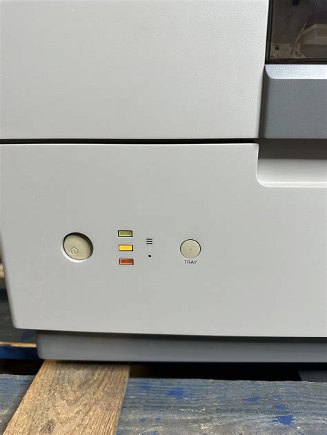 Abi Hitachi Applied Biosystems 3130 Dna Genetic Analyzer Sequencer 4